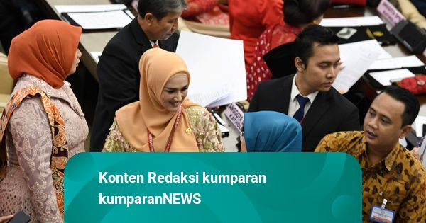 14 Artis Yang Dilantik Jadi Anggota Dpr 2019 2024